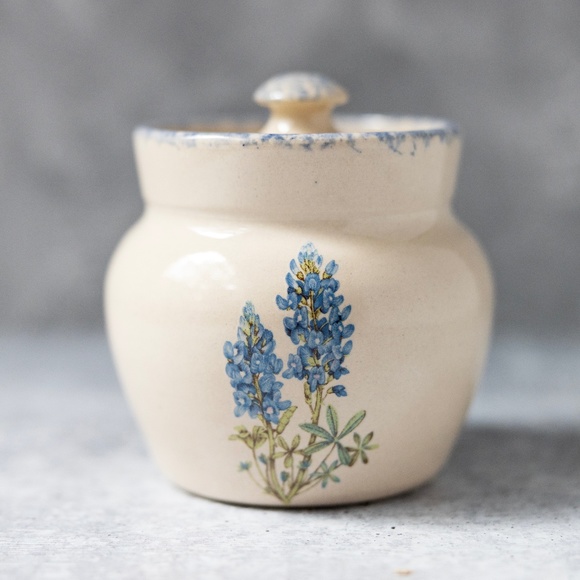 Unmarked | Accents | Small Bluebonnet Flower Canister With Lid Pottery ...